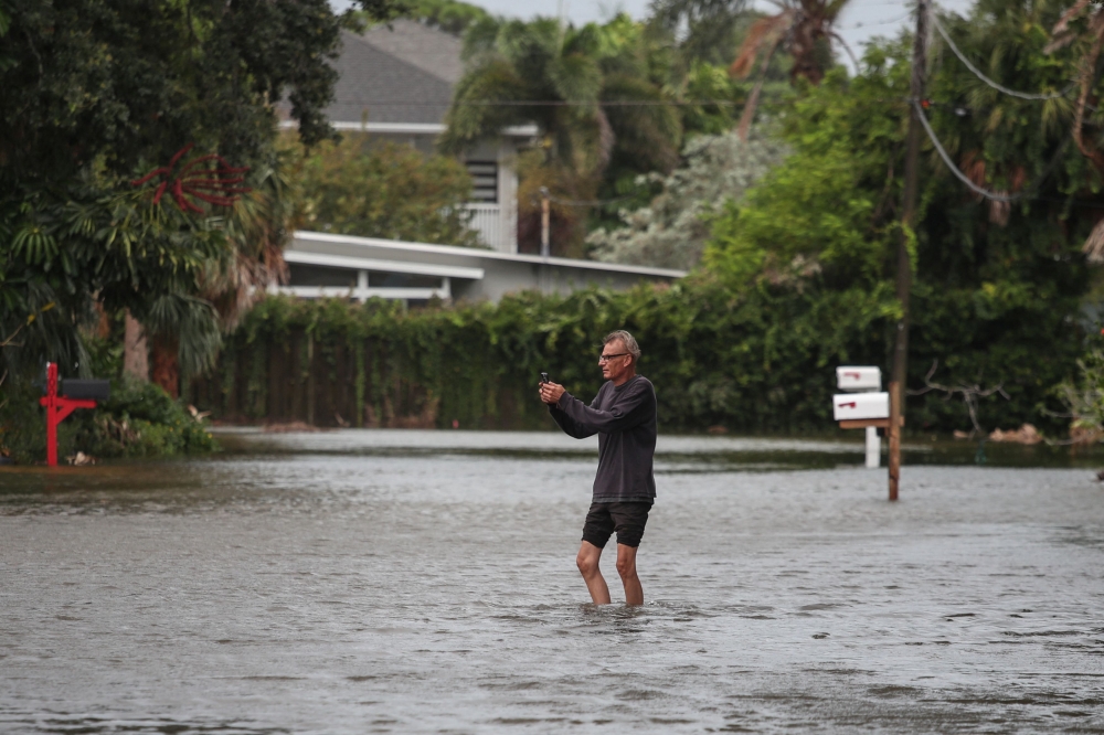 US airlines cancel over 850 flights as Hurricane Idalia makes Florida ...