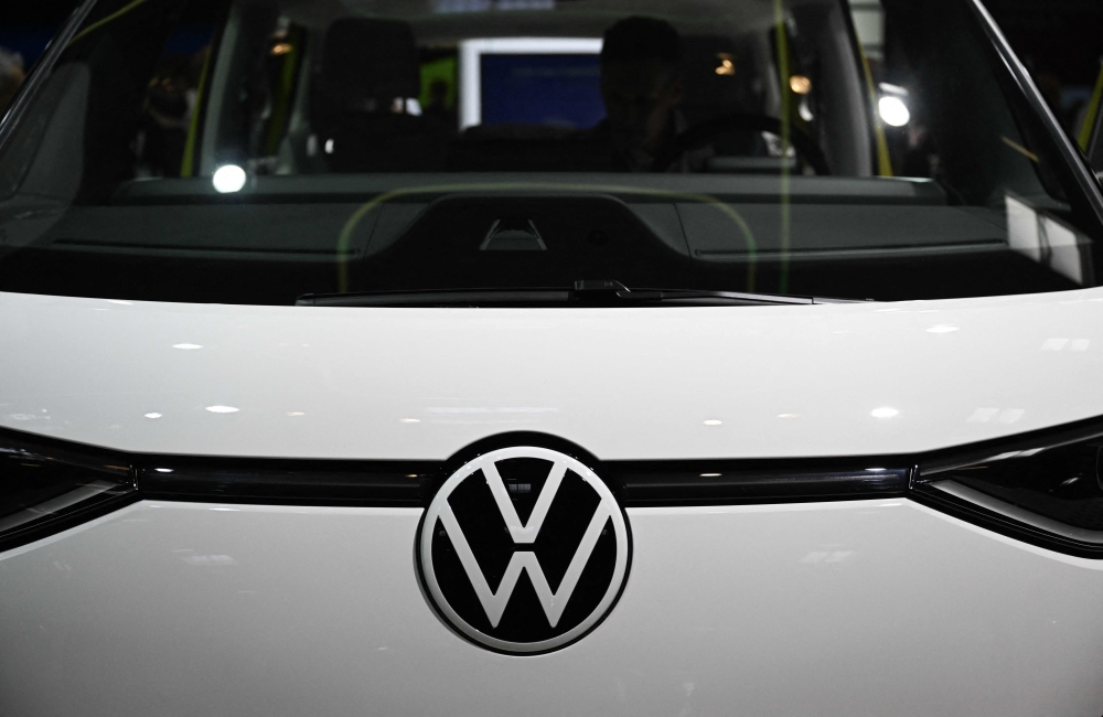 CEO: Volkswagen is ready for Europe’s 2035 fossil-fuel car ban | Malay Mail