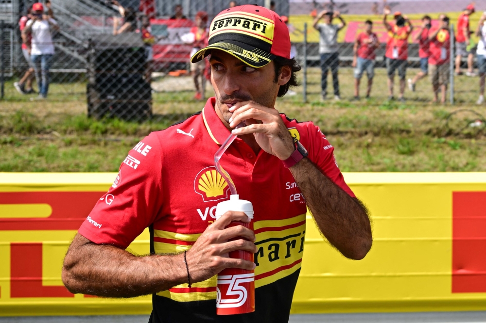 Sainz thanks Milan police after attempted watch theft | Malay Mail