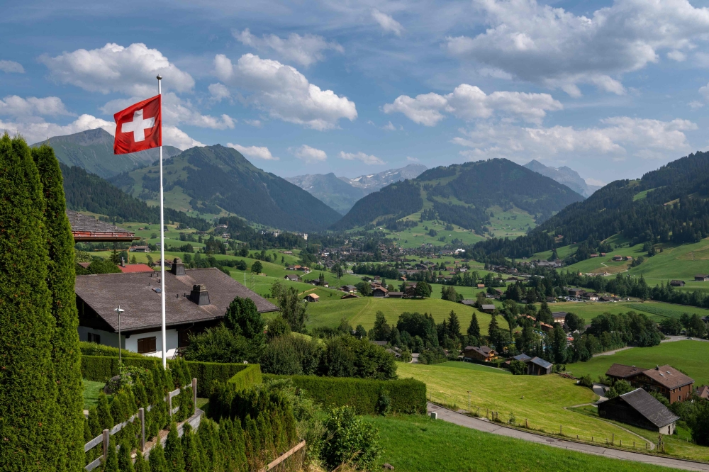 Swiss cost of living demonstration draws thousands seeking wage and ...