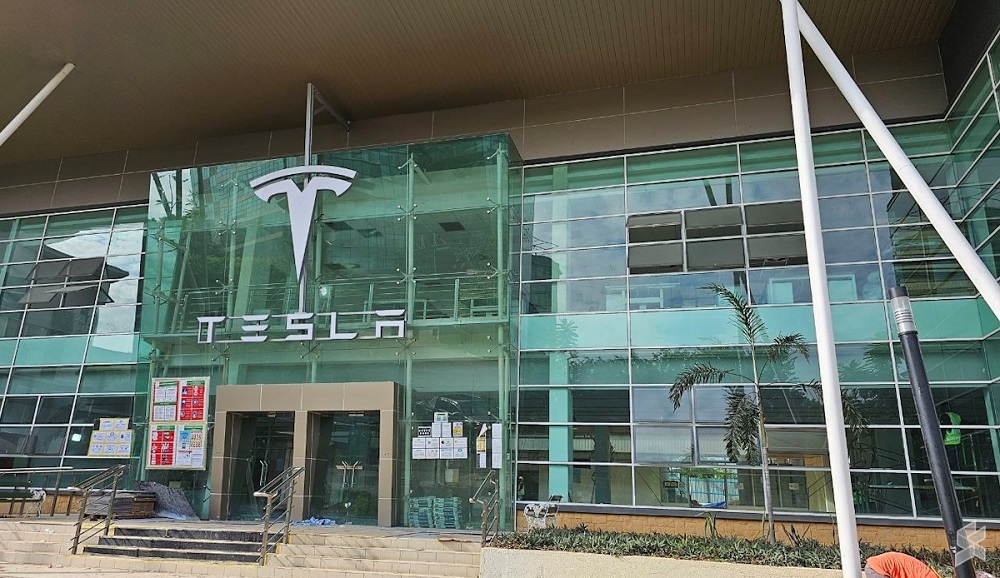 Here’s your first look at Tesla Malaysia headquarters in Cyberjaya ...