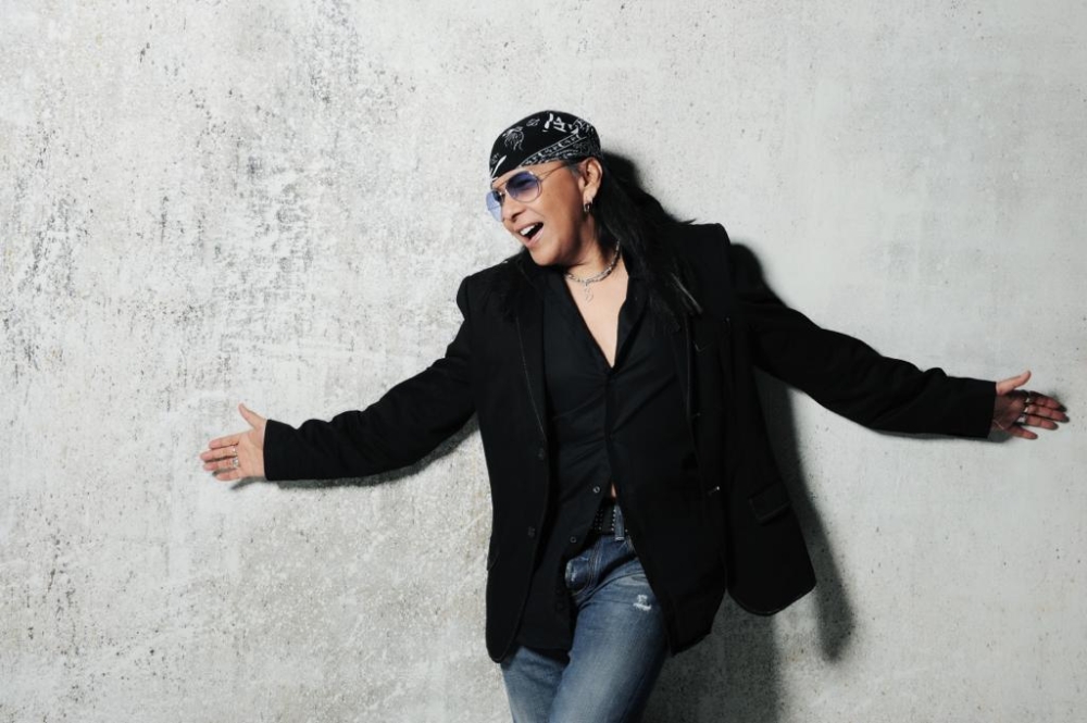 Popular 70s local singer Datuk Shake to stage concert in KL this ...