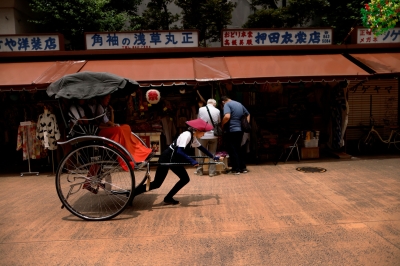 Social media inspires Japanese women to dash into rickshaw pulling ...