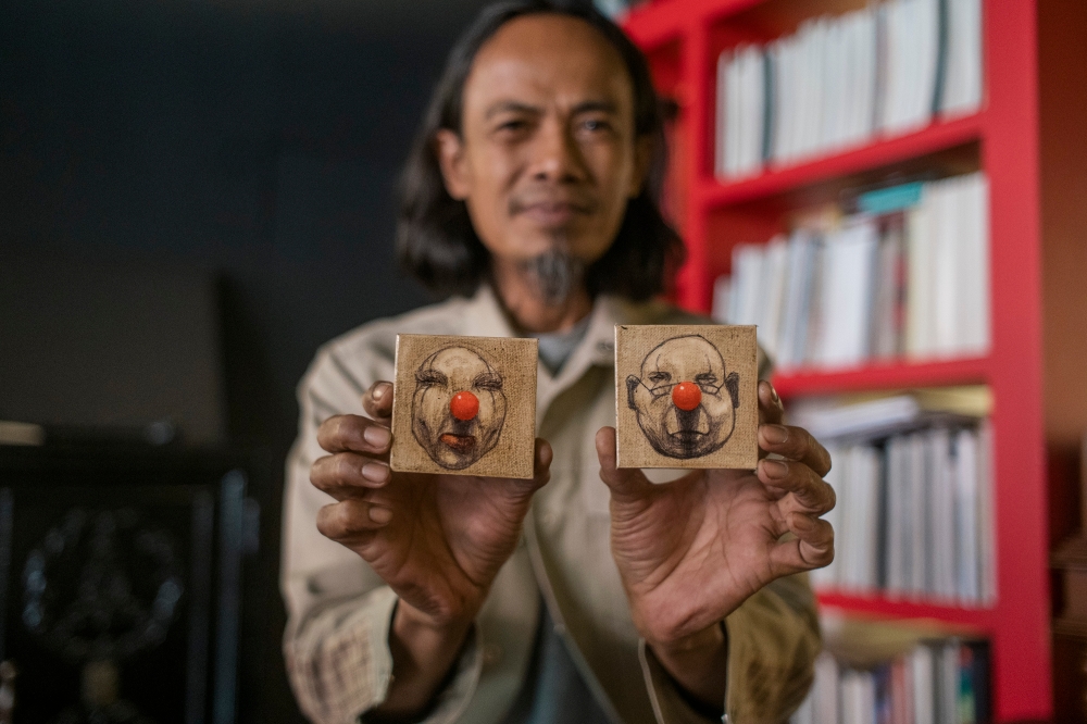 ‘Cabinet of jokers’: Malaysian artist Hamir Soib unveils new art series ...
