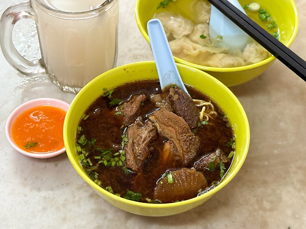 Hit up Kepong's Lee Fong Yuen Restaurant for a satisfying bowl of ...