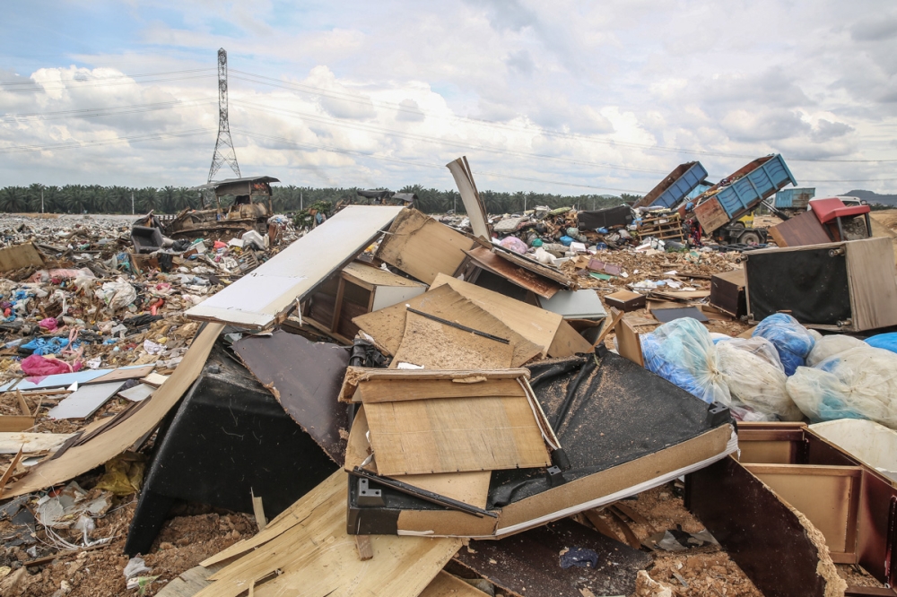 Selangor to pursue enactments to improve laws related to waste disposal ...
