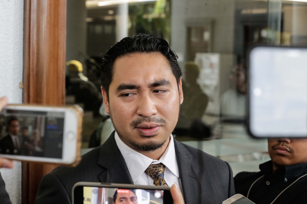 Wan Fayshal claims Labuan MP caught trying to poach Bersatu MPs who ...