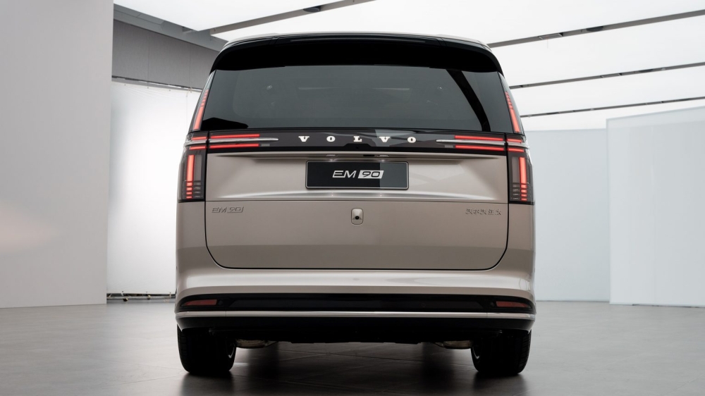 Volvo EM90: Rebadged Zeekr 009 luxury MPV is an electric Alphard killer | Malay Mail