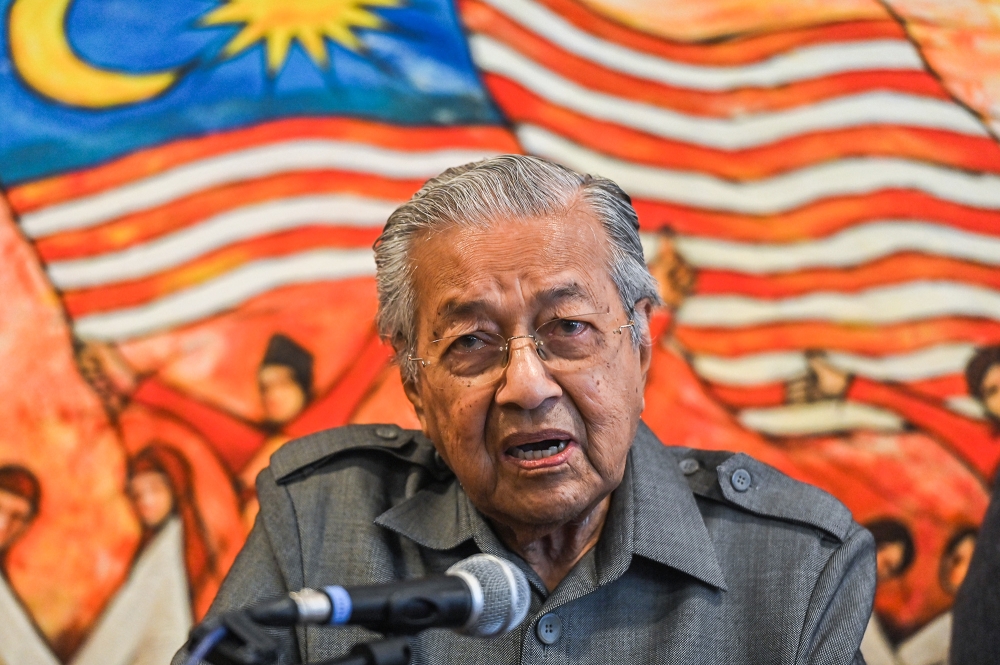 Takeover of UEM, Renong shares: Dr Mahathir, govt apply to strike out ...