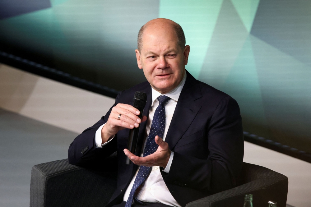 German government, car industry to strategise on goal of 15 million EVs ...