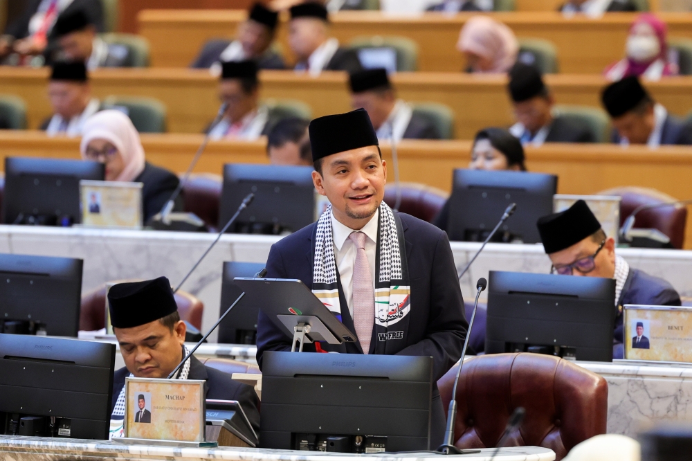 Johor proposes federal govt implement QR code system with Singapore at ...