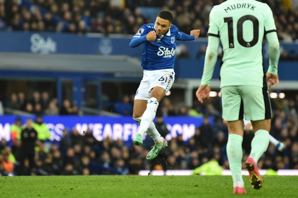 Man City end winless run as Chelsea crash at Everton | Malay Mail