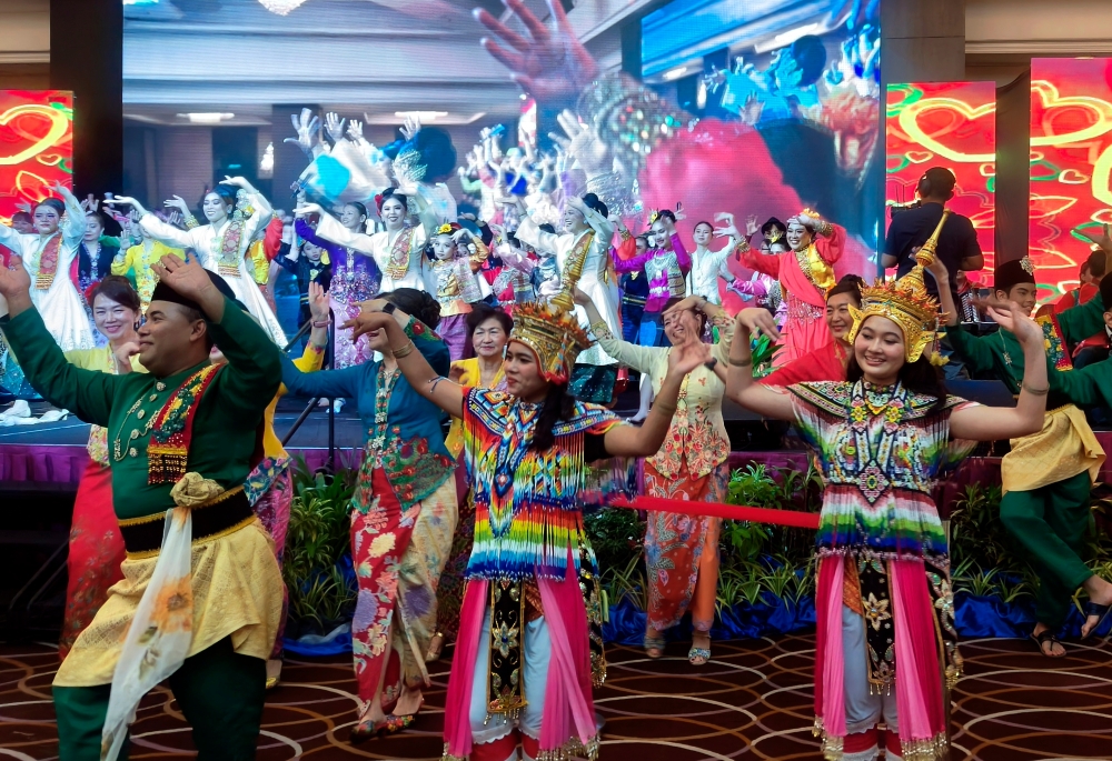 MB: State to hold kebaya day in conjunction with Visit Melaka Year 2024 ...