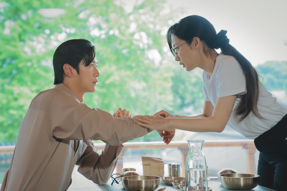 Cast of 'Marry My Husband' series Park Min Young and Na Inwoo shares on ...