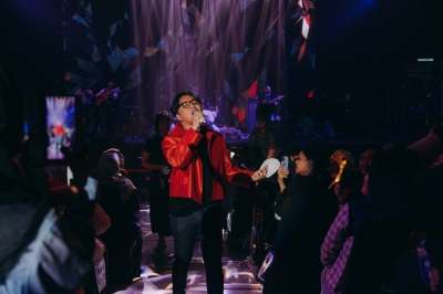 Local singer Anuar Zain delivers intimate show for fans, not in a rush ...