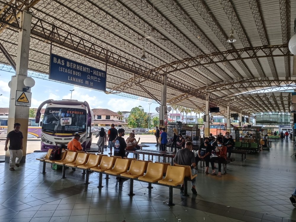 No hike in Sarawak express bus economy fare during Raya period, says ...