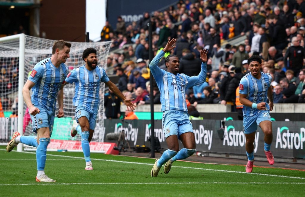 Coventry stun Wolves with two injury-time goals to reach FA Cup semis ...