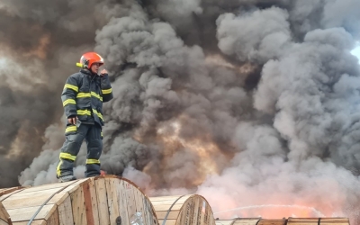 Warehouse storing SESB cables catches fire, says Sabah Fire Dept ...