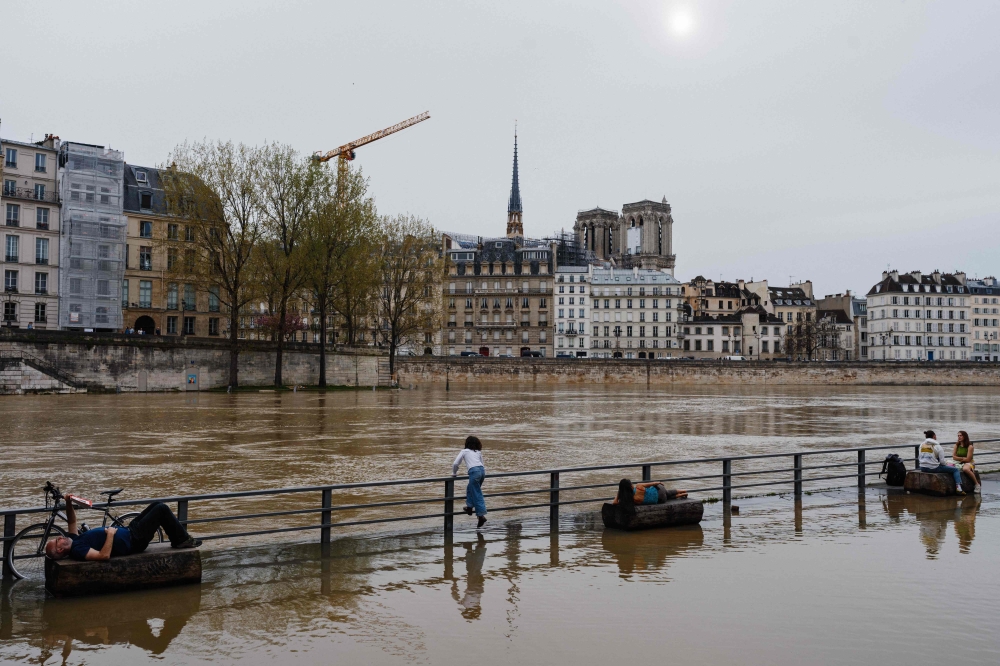 French charity sounds alarm about polluted Seine ahead of Olympics ...