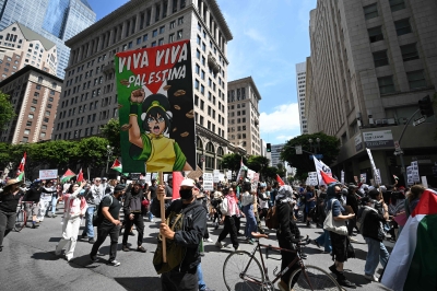 Pro-Palestinian protesters block Golden Gate bridge, roads across US ...