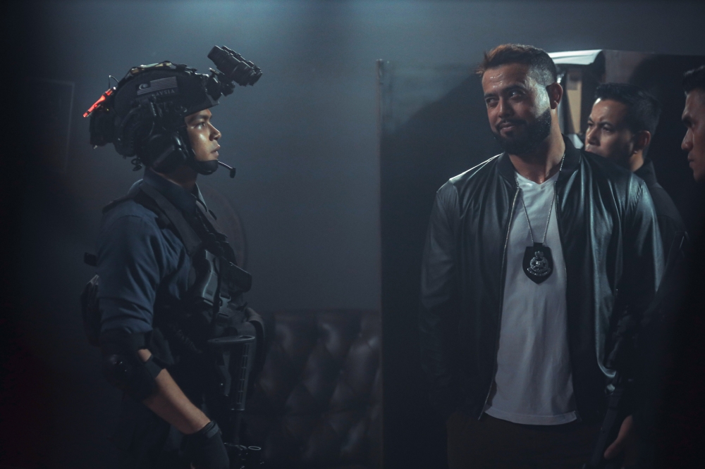 Malaysian director Syafiq Yusof returns with action thriller ‘Sheriff ...