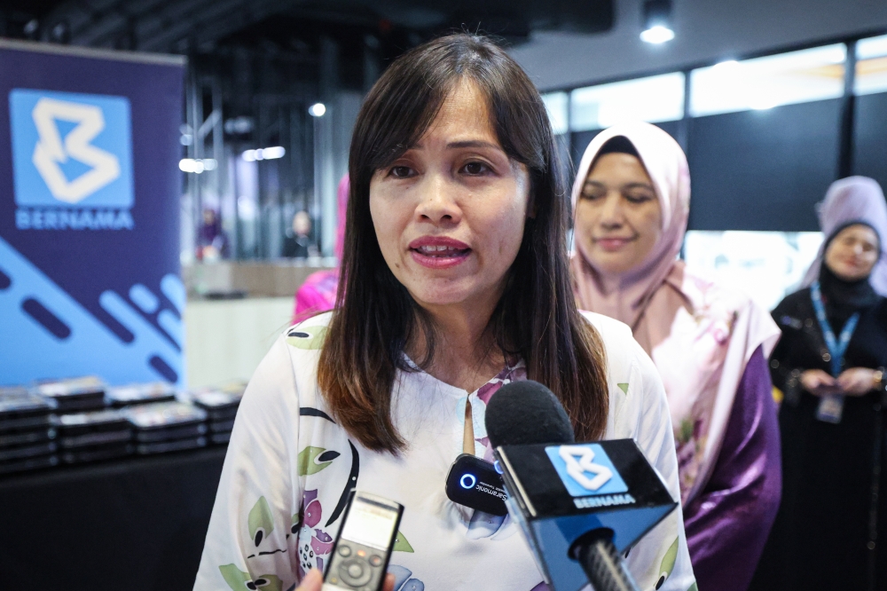 Nie Ching: Communications Ministry to continue enhancing its role in ...
