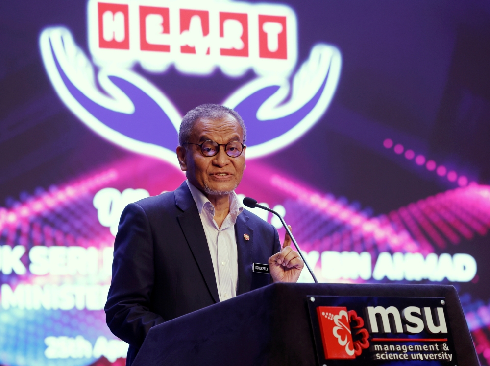 Health minister: MSU’s ‘Heart’ programme to enhance healthcare access for B40 | Malay Mail