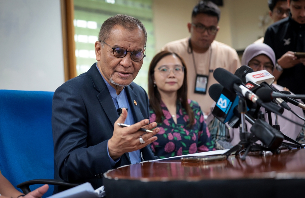 Health minister: MoH stands by decision to amend Medical Act 1971 ...