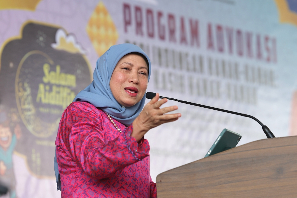 Nancy Shukri: Ministry takes action against 538 unregistered childcare ...