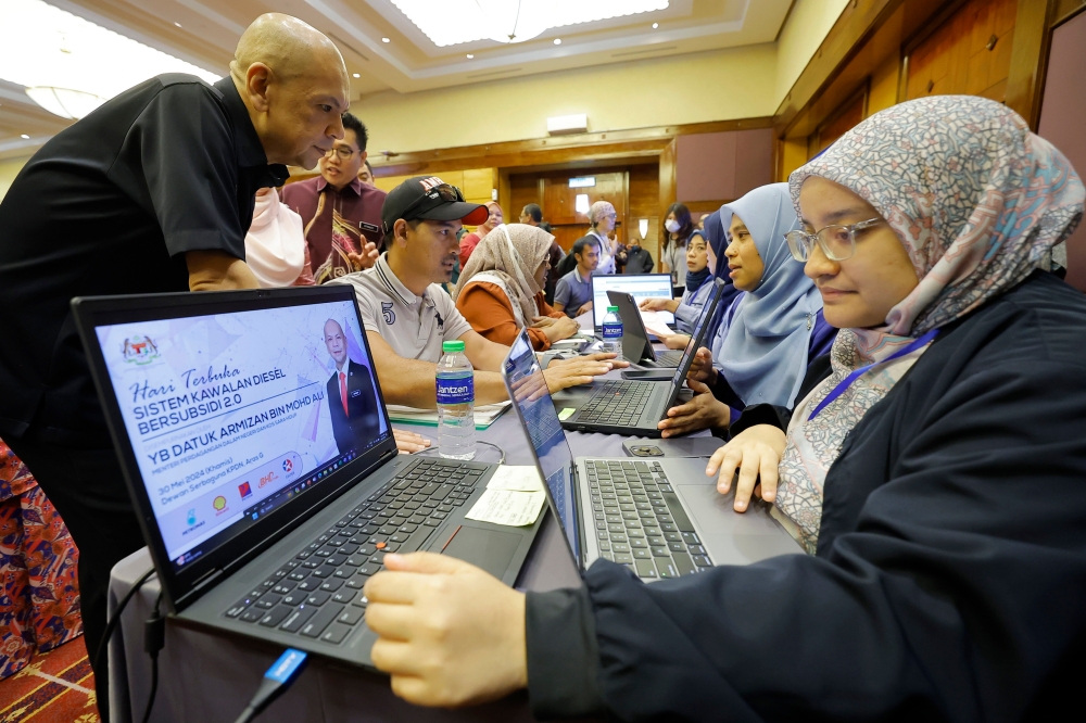 Subsidised Diesel Control System: Malaysia’s oil giants issue one ...