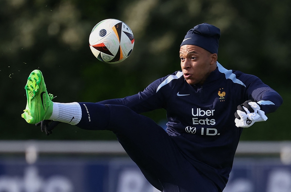 Mbappe move to Real Madrid expected early next week, says source ...