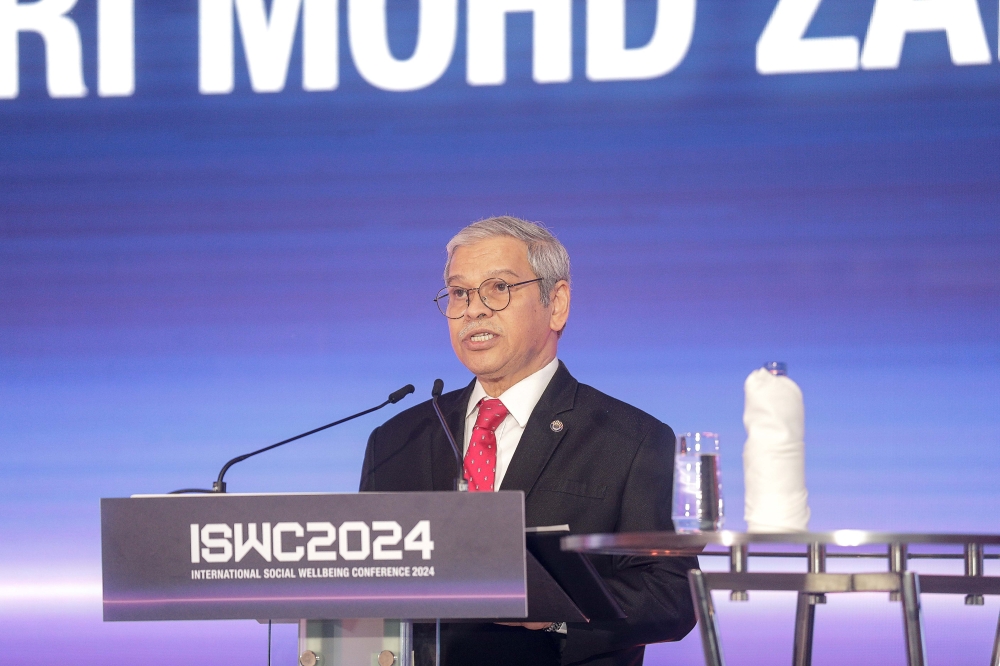 EPF chairman: Malaysia expected to become aged nation by 2043 | Malay Mail