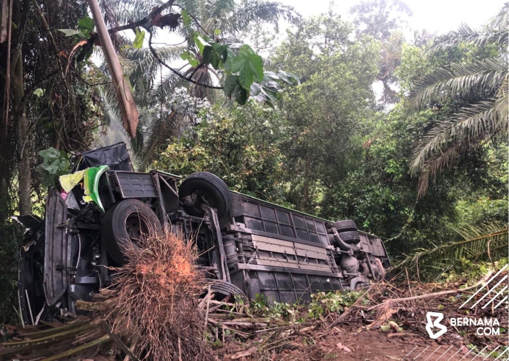 Rompin bus-trailer crash: Land Public Transport Agency says awaiting ...