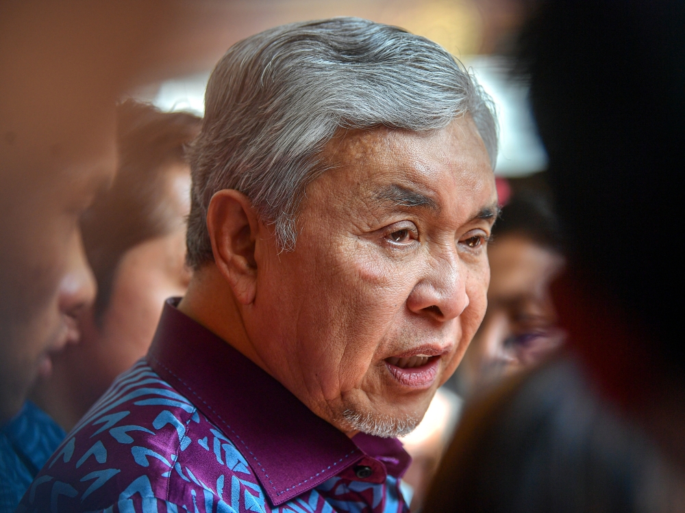 Five teachers involved in Rompin bus crash recovering, says Zahid ...