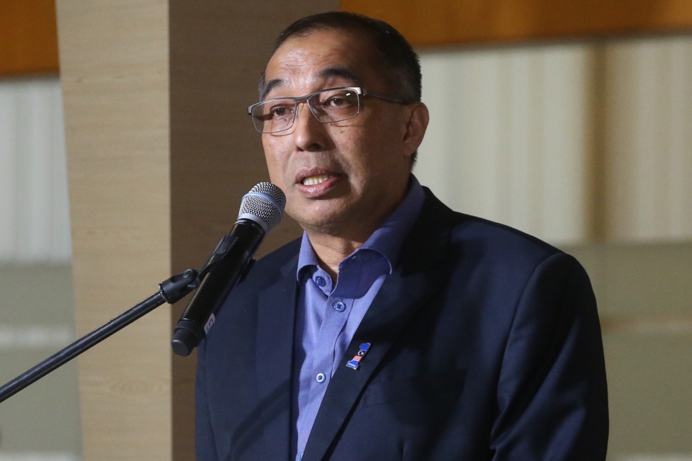 Sabah lawmaker backs Anwar, Azam Baki in Malaysia’s war against ‘cancer ...
