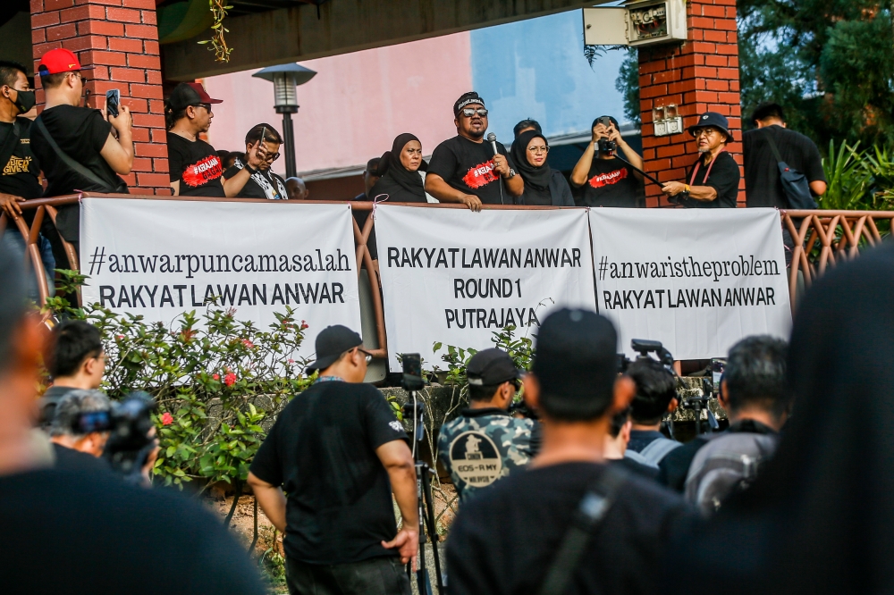 Organisers vow to take anti-Anwar rally to Tambun if demands not met in ...
