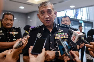 Bukit Aman reveals massive police purge: 1,671 police officers fired ...