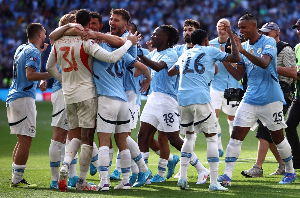 Man City beat neighbour Utd in Community Shield derby with 7-6 on ...