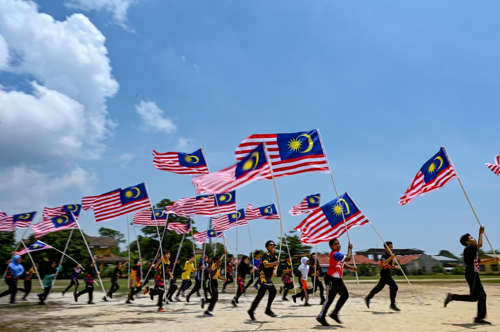 PM Anwar set to deliver special national address on Merdeka eve | Malay ...