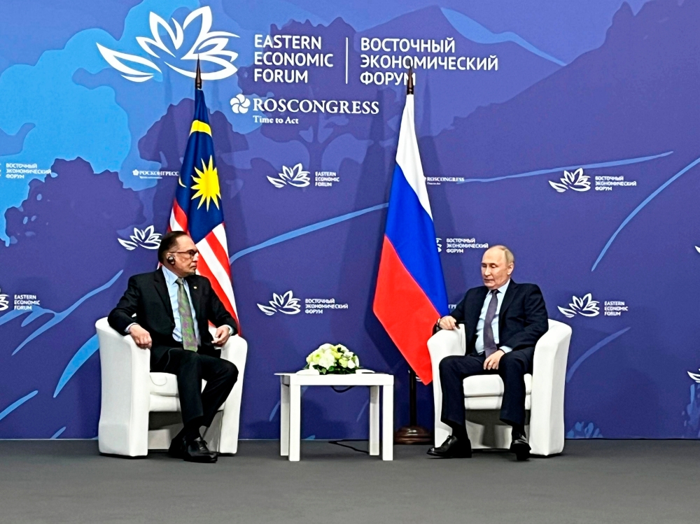 PM Anwar holds bilateral meeting with Russia’s president Putin | Malay Mail