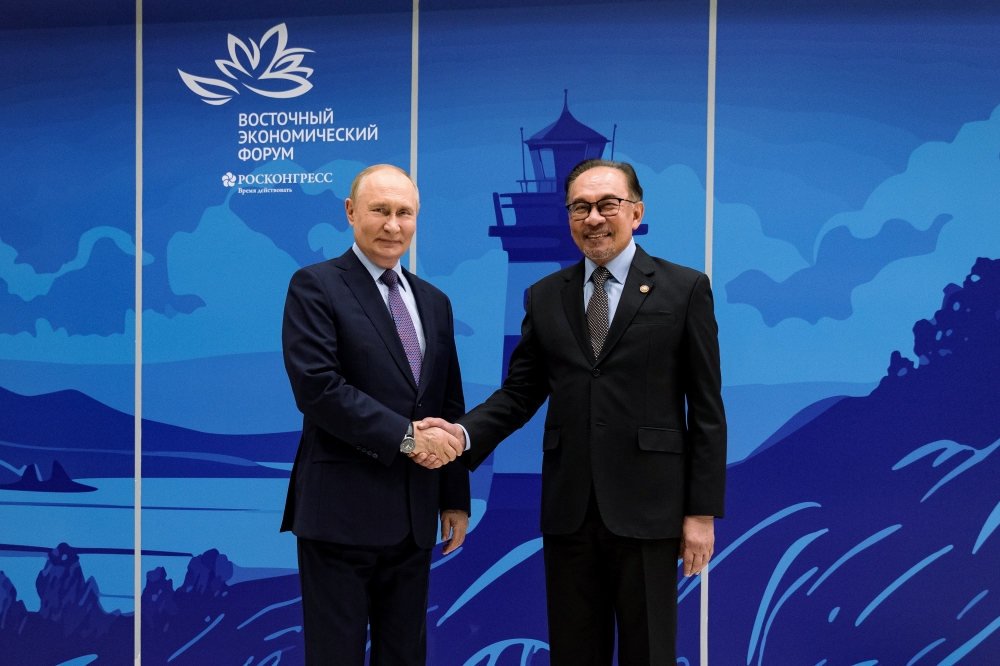 After meeting Anwar, Russia’s Putin sees rich trade prospects with ...