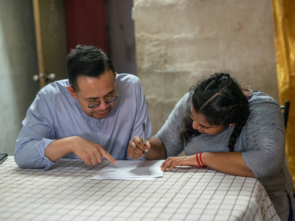 ‘Take care of my child when I die’: Touched by poverty-stricken family ...