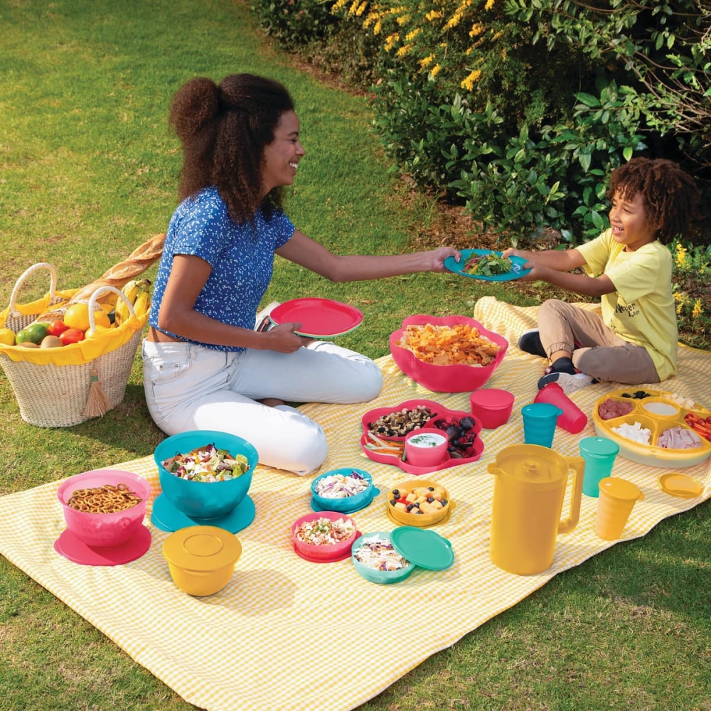 Iconic plastic pioneer Tupperware poised for bankruptcy after US$700m ...