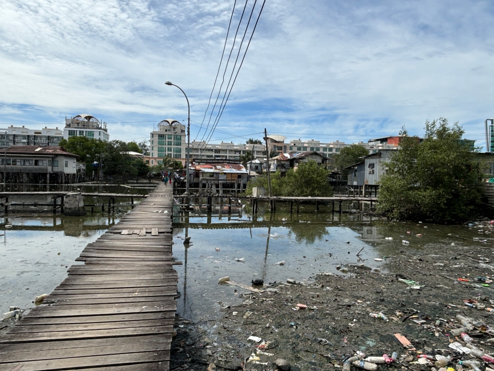 Sembulan’s pre-war water village in Sabah: From historical fishing ...