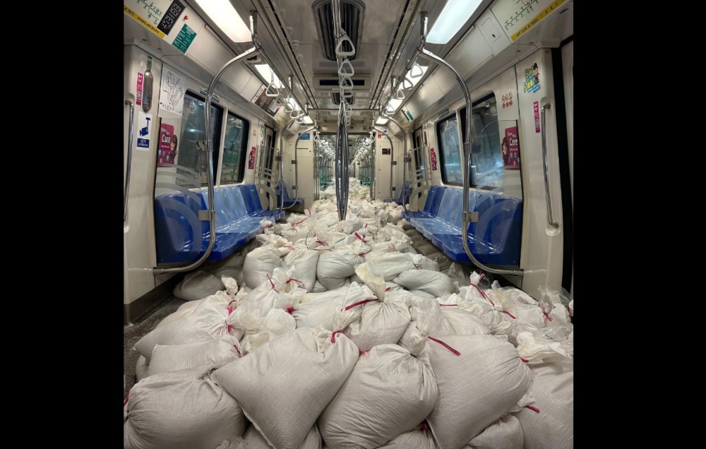 Singapore’s MRT disruption: Damaged rail segments on East-West Line ...