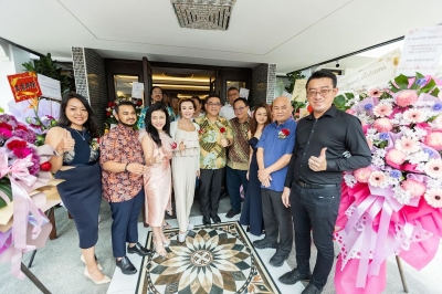 Retired Hong Kong actress Amy Yip visits Malaysia for the first time to ...