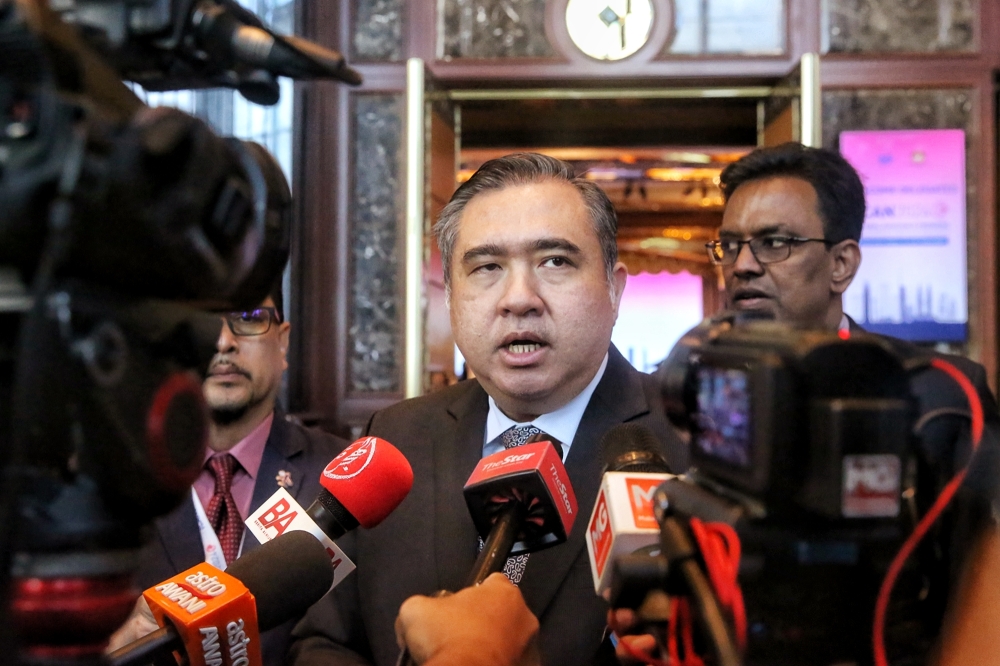 Loke: Najib’s apology doesn’t stop 1MDB case from being crime | Malay Mail