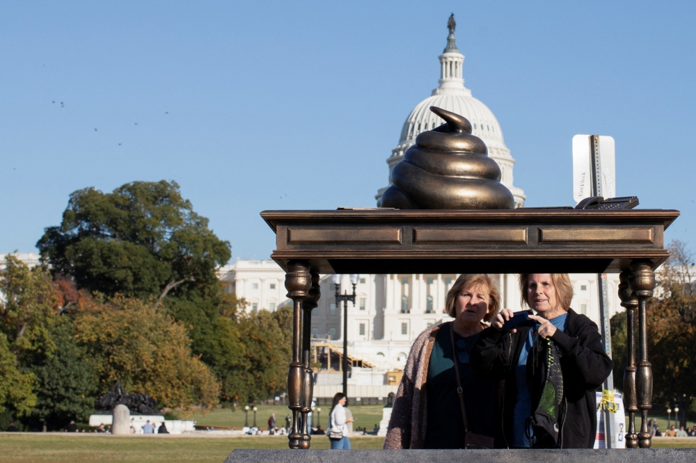 Capitol’s poop emoji statue: The perfect commemoration of the January 6 ...