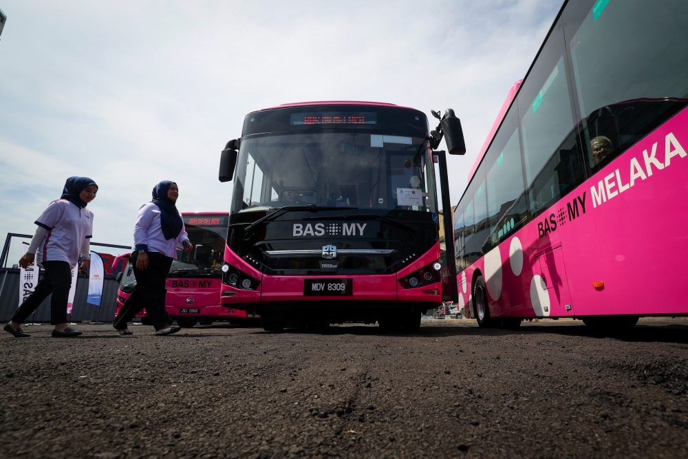 Putrajaya gives private firm RM83.76m fund to set up Melaka stage buses ...