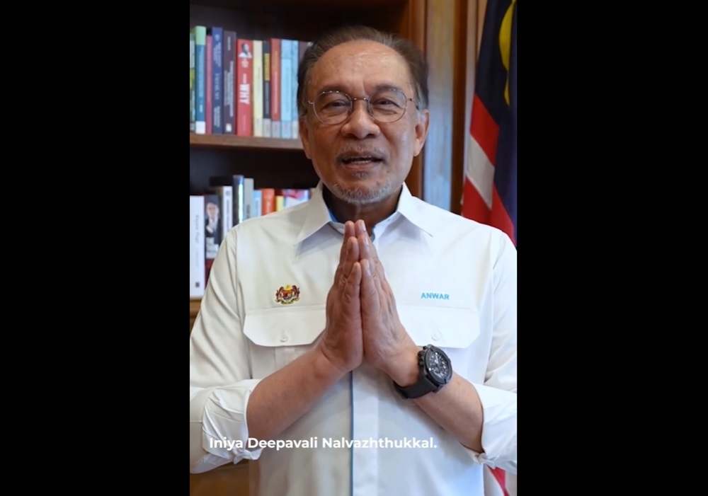 PM Anwar’s Deepavali message: Celebrating light over darkness, unity ...